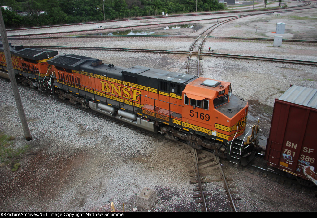 BNSF 5169